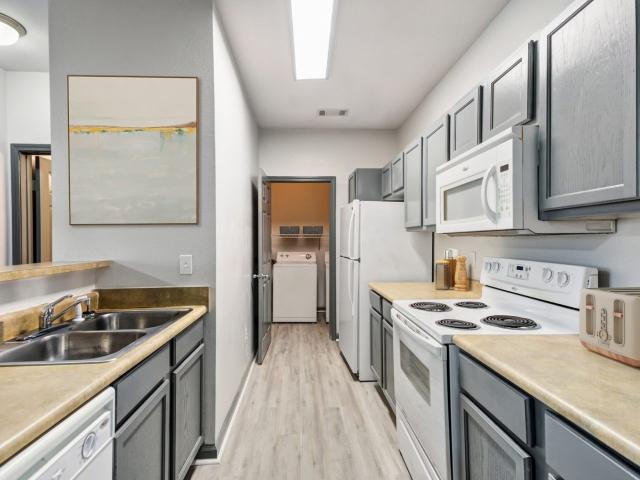 3 BR, 2 BA Apartment 377 Athens Way Unit 602, Nashville, TN 37228