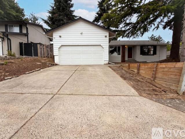 3 BR, 2 BA Apartment 3754 SW 4th St, Gresham, OR 97030