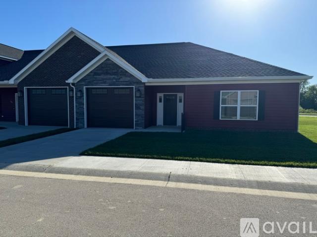 3 BR, 2 BA Apartment 3755 High Pointe Lane, Unit 0, Newburgh, IN 47630