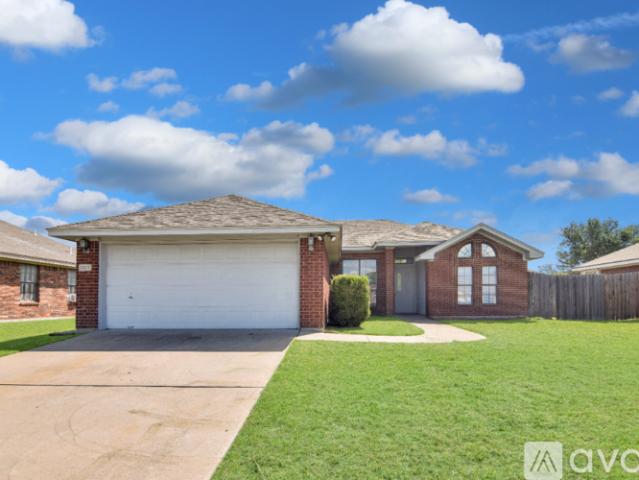 3 BR, 2 BA Apartment 3817 Sawtooth Dr, Killeen, TX 76542