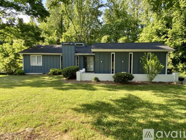 3 BR, 2 BA Apartment 3827 Cavalier Drive Northwest, Winston Salem, NC 27104