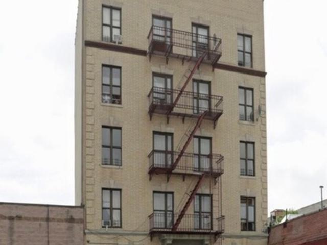3 BR, 2 BA Apartment 3892 Park Ave, Unit 4C, Bronx County, NY 10457