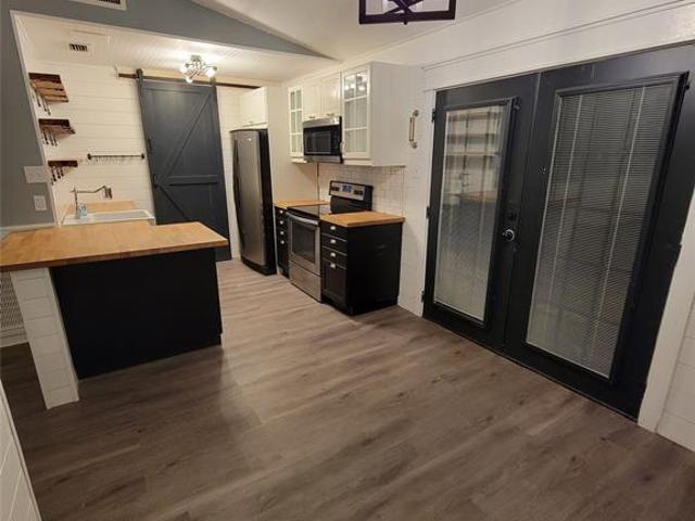 3 BR, 2 BA Apartment 3902 GLEN Knl CT, ARLINGTON, TX 76016