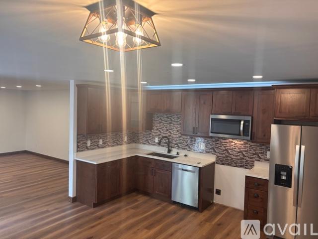 3 BR, 2 BA Apartment 3903 Fairlawn Ct, Knoxville, TN 37920