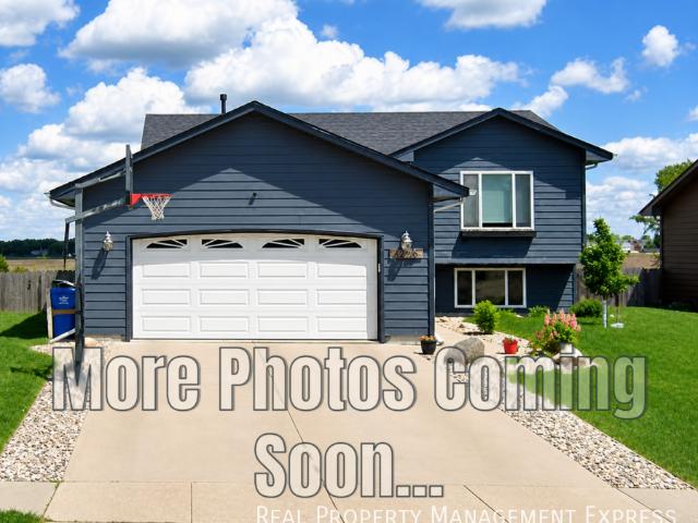3 BR, 2 BA Apartment 3920 S Stanford Ave Sioux Falls, SD 57106