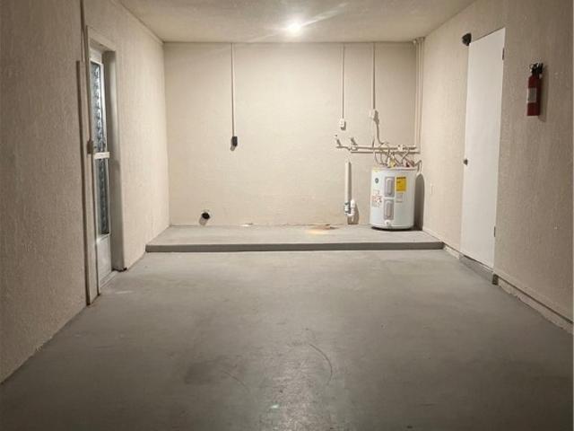 3 BR, 2 BA Apartment 3923 Southeast 12th Avenue, Cape Coral, FL 33904