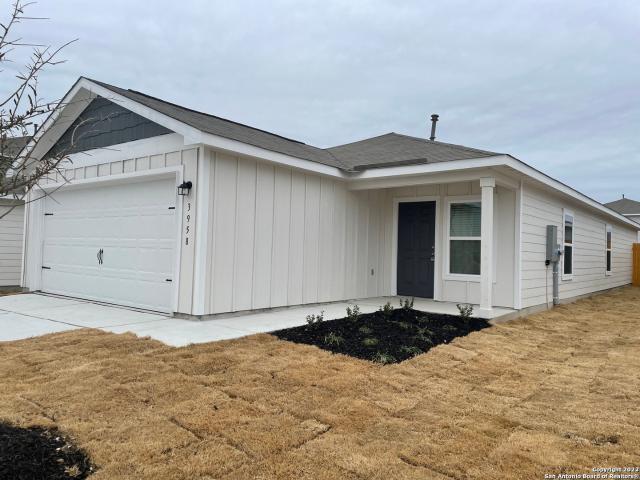 3 BR, 2 BA Apartment 3958 Trail De Paris, New Braunfels, TX 78132