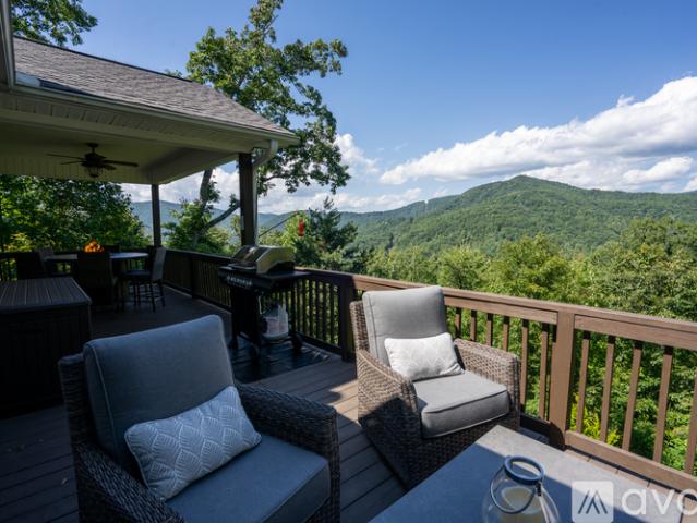 3 BR, 2 BA Apartment 399 Orchid Trl, Clayton, GA 30525