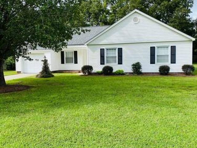3 BR, 2 BA Apartment 303 King Arthur Road, Greenville, NC 27858