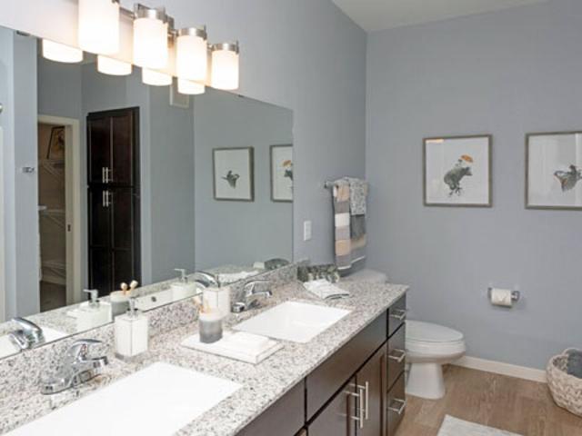 3 BR, 2 BA Apartment 3000 Country View Drive Unit 212, Saint Paul, MN 55109