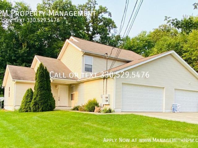 3 BR, 2 BA Apartment 3003 Thornton St. NW, N. Canton, OH 44720