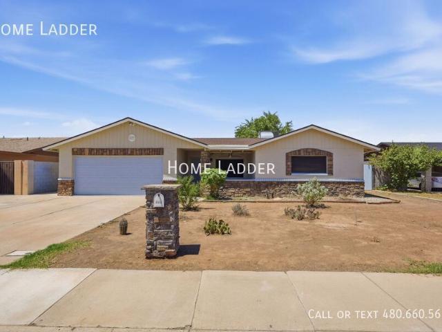 3 BR, 2 BA Apartment 300 S Monterey St, Gilbert, AZ 85233