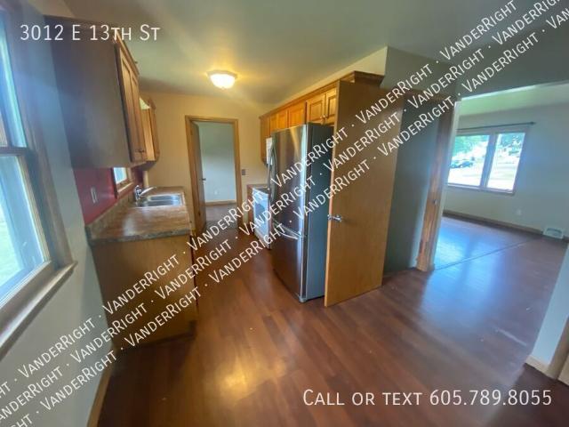 3 BR, 2 BA Apartment 3012 E 13th St, Sioux Falls, SD 57103