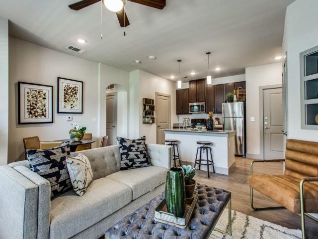 3 BR, 2 BA Apartment 301 West FM 1187 Unit 1302, Crowley, TX 76036