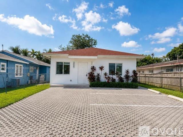 3 BR, 2 BA Apartment 3027 NW 23rd Ave, Unit 2, Miami, FL 33142