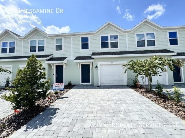 3 BR, 2 BA Apartment 3031 Jessamine Dr, Tavares, FL 32778