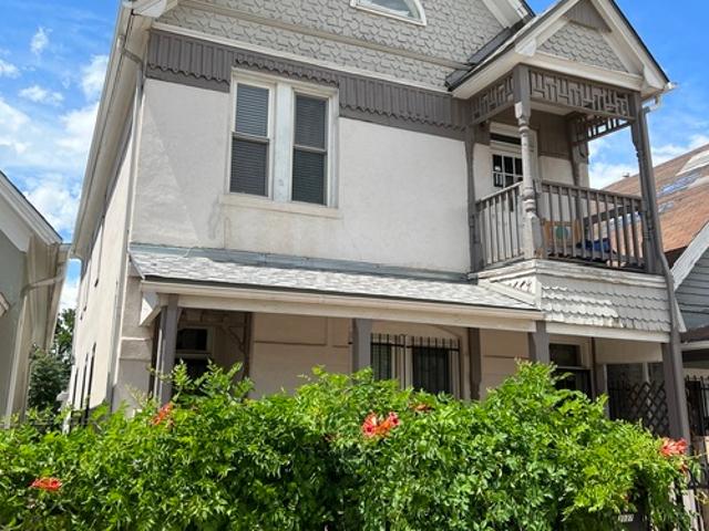 3 BR, 2 BA Apartment 3039 Welton Street, Denver, CO 80205