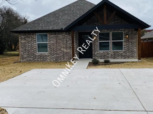 3 BR, 2 BA Apartment 307 N Colbert Ave, Sherman, TX 75090