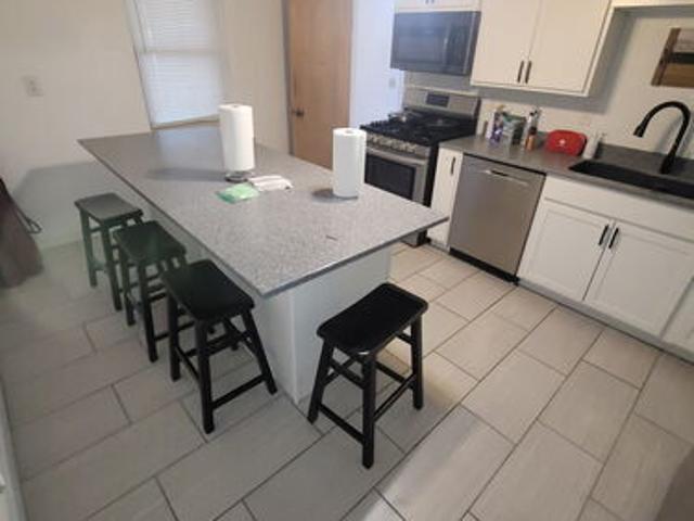 3 BR, 2 BA Apartment 305 North 5th Street, Carlsbad, NM 88220