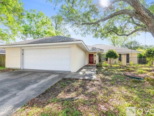 3 BR, 2 BA Apartment 305 Orgeron Dr, Lafayette, LA 70506