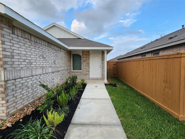 3 BR, 2 BA Apartment 3064 Dawn Sound Drive, Katy, TX 77493