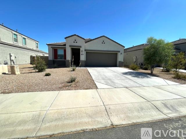 3 BR, 2 BA Apartment 30703 West Indianola Avenue, Buckeye, AZ 85396