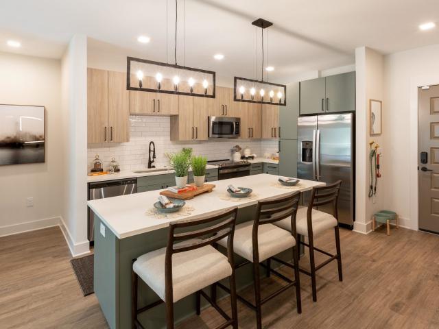 3 BR, 2 BA Apartment 3070 Briarcliff Rd Unit 1411, Atlanta, GA 30329