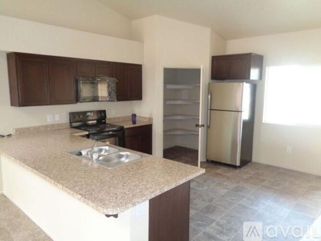 3 BR, 2 BA Apartment 3085 S Melanie Dr, Unit NA, Yuma, AZ 85365