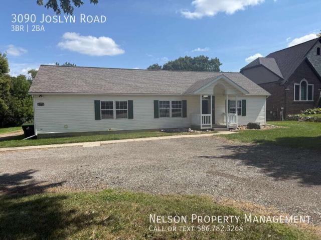 3 BR, 2 BA Apartment 3090 Joslyn Road, Auburn Hills, MI 48326