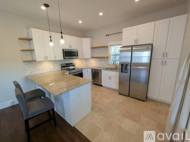 3 BR, 2 BA Apartment 30 Woodrow Ave, Asheville, NC 28801
