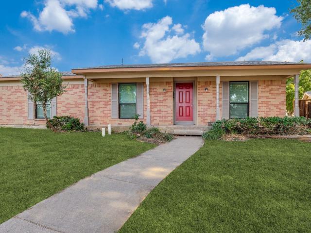 3 BR, 2 BA Apartment 3102 Chime Ct Irving, TX 75062