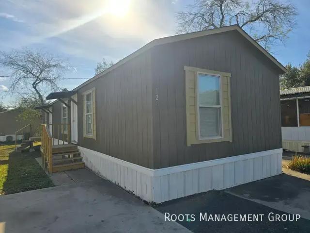 3 BR, 2 BA Apartment 310 Hester Ave, #128, Donna, TX 78537