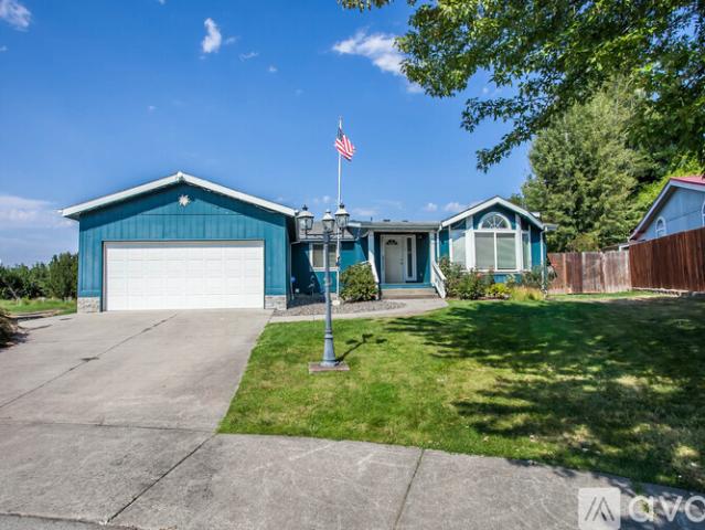 3 BR, 2 BA Apartment 3115 Farwig Rd, Hood River, OR 97031