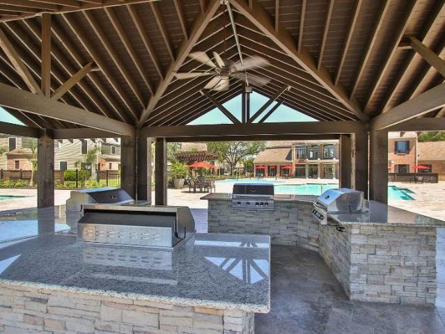 3 BR, 2 BA Apartment 3125 Crestdale Drive Unit 30 1117, Houston, TX 77080
