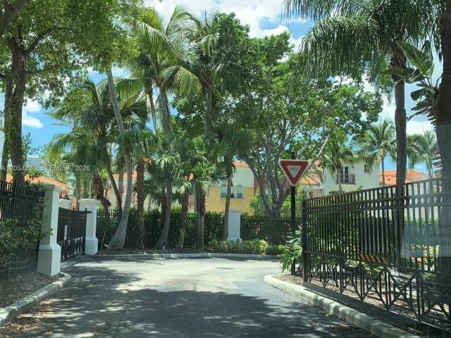 3 BR, 2 BA Apartment 3175 NE 184th St # 3302, Aventura FL 33160, Aventura, FL 33160