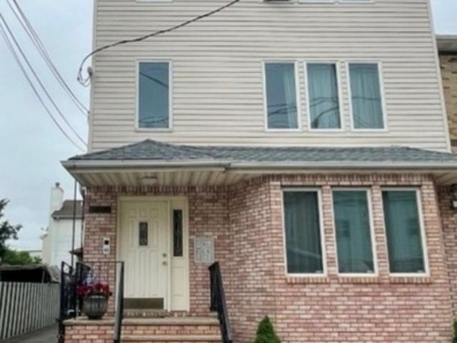 3 BR, 2 BA Apartment 318 320 Ferry St, Unit 2, Newark, NJ 07105