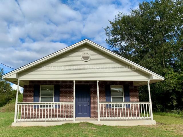 3 BR, 2 BA Apartment 318 N Waco St, Mart, TX 76664