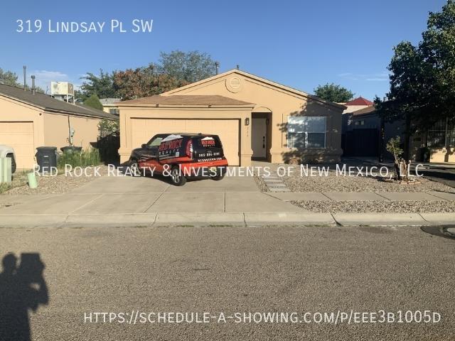 3 BR, 2 BA Apartment 319 Lindsay Pl SW, Albuquerque, NM 87121