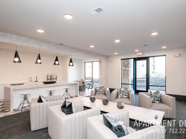 3 BR, 2 BA Apartment 3206 Peek RdÂ, Katy, TX 77449