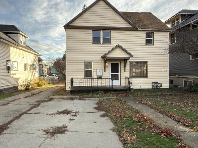 3 BR, 2 BA Apartment 320 E Indiana Ave, Spokane, WA 99207