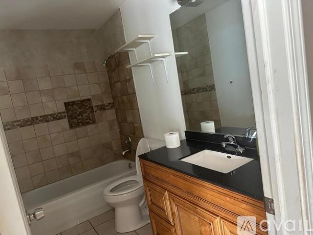 3 BR, 2 BA Apartment 320 Springlake Lane, Unit D, Aurora, IL 60504
