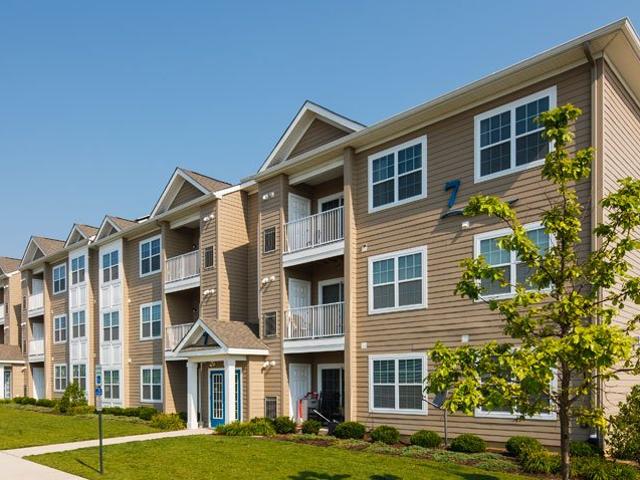 3 BR, 2 BA Apartment 321 Cook Road, Manahawkin, NJ 08050