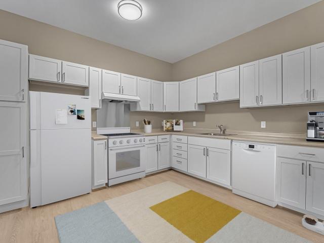 3 BR, 2 BA Apartment 327 North Negley Avenue Unit 401, Pittsburgh, PA 15206