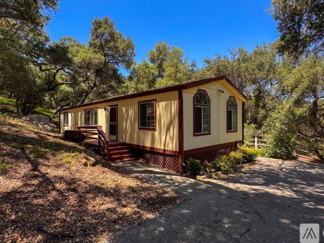 3 BR, 2 BA Apartment 327 S Topanga Canyon Blvd, Unit #1, Topanga, CA 90290