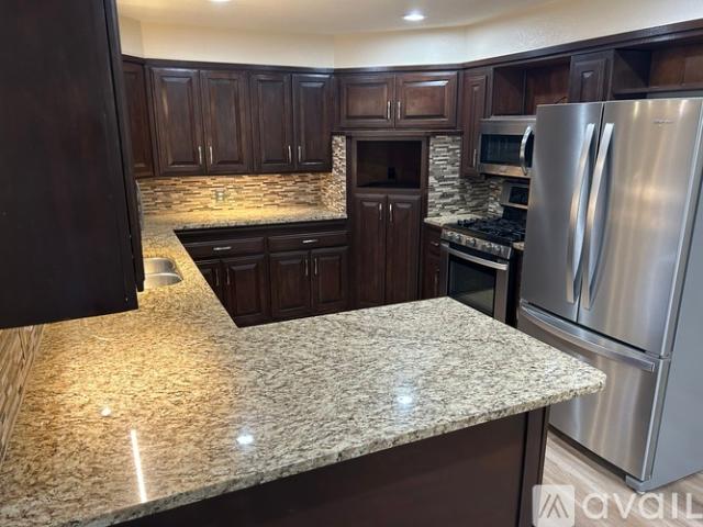 3 BR, 2 BA Apartment 3252 N Old Wire Rd, Fayetteville, AR 72703