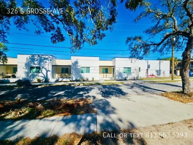 3 BR, 2 BA Apartment 326 S GROSSE AVE, TARPON SPRINGS, FL 34689