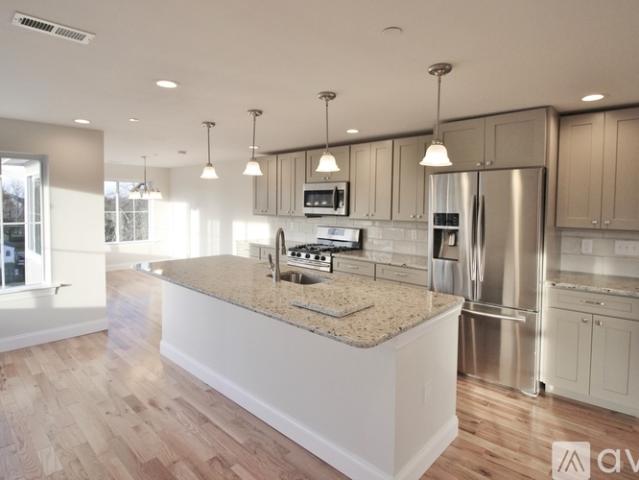 3 BR, 2 BA Apartment 32 Pine St, Unit 4, Oxford, PA 19363