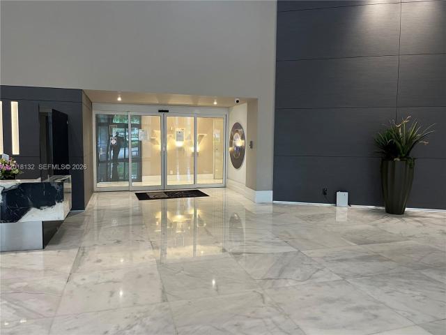 3 BR, 2 BA Apartment 3300 NE 192nd St # 206, Aventura FL 33180, Aventura, FL 33180