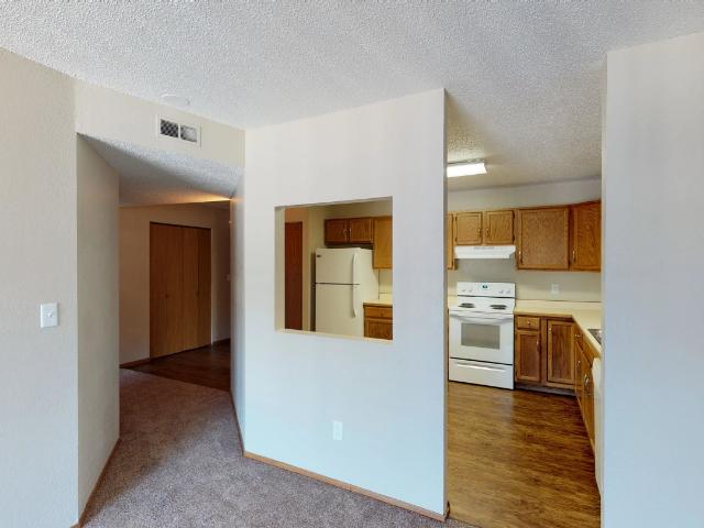 3 BR, 2 BA Apartment 3300 West 53rd Street Unit 3301 626, Sioux Falls, SD 57106