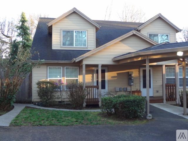 3 BR, 2 BA Apartment 3312 SE Concord Rd, Unit A, Milwaukie, OR 97267